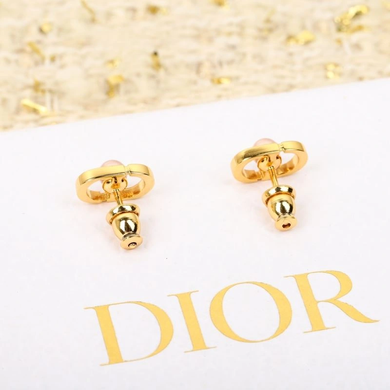 Top match Christian Dior Earrings
