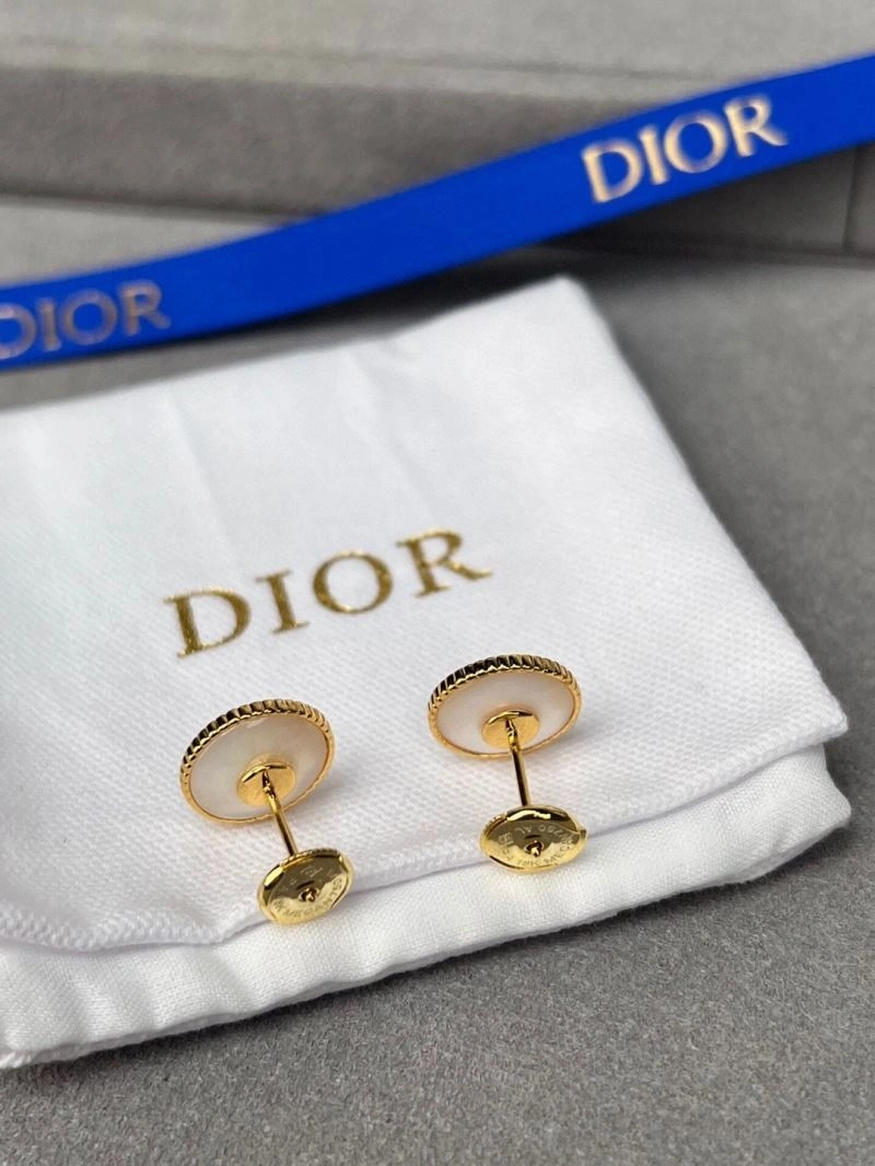 Cut-rate Christian Dior Earrings