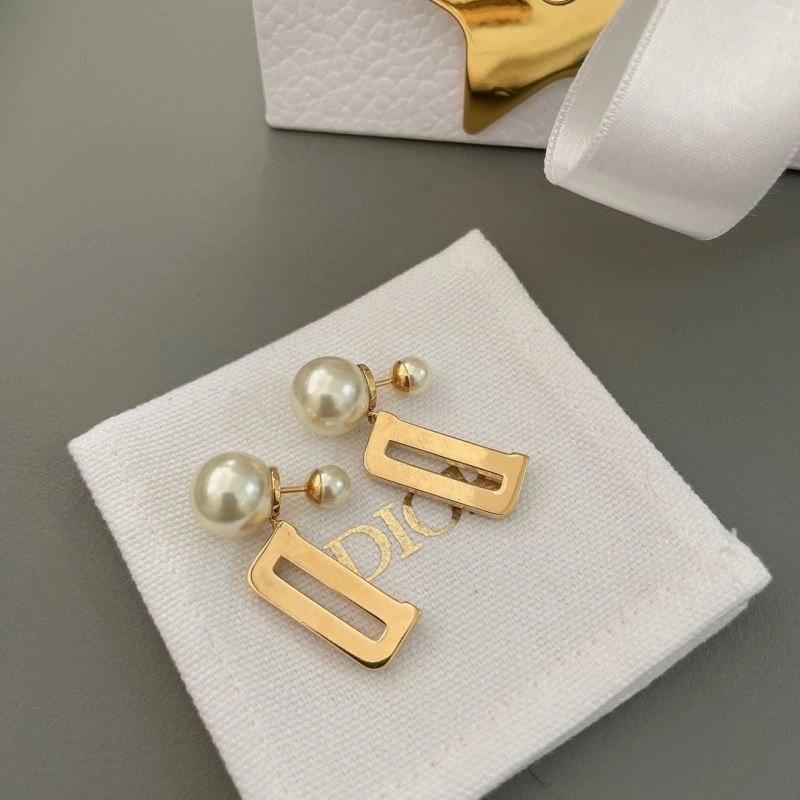 Discounted Christian Dior Earrings