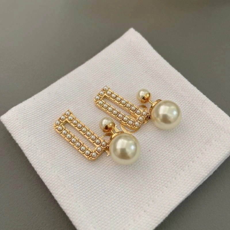 Discounted Christian Dior Earrings