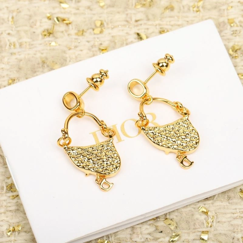 Accurate model Christian Dior Earrings