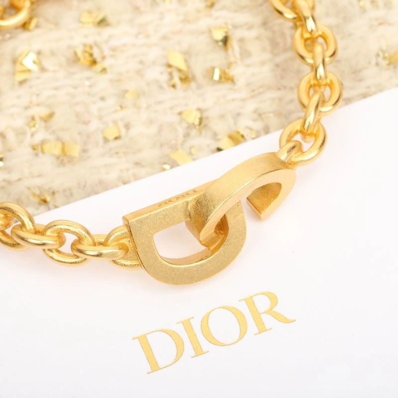 Bargain Christian Dior Earrings