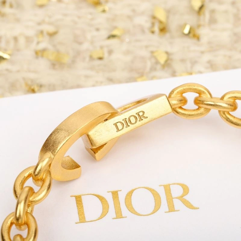 Bargain Christian Dior Earrings