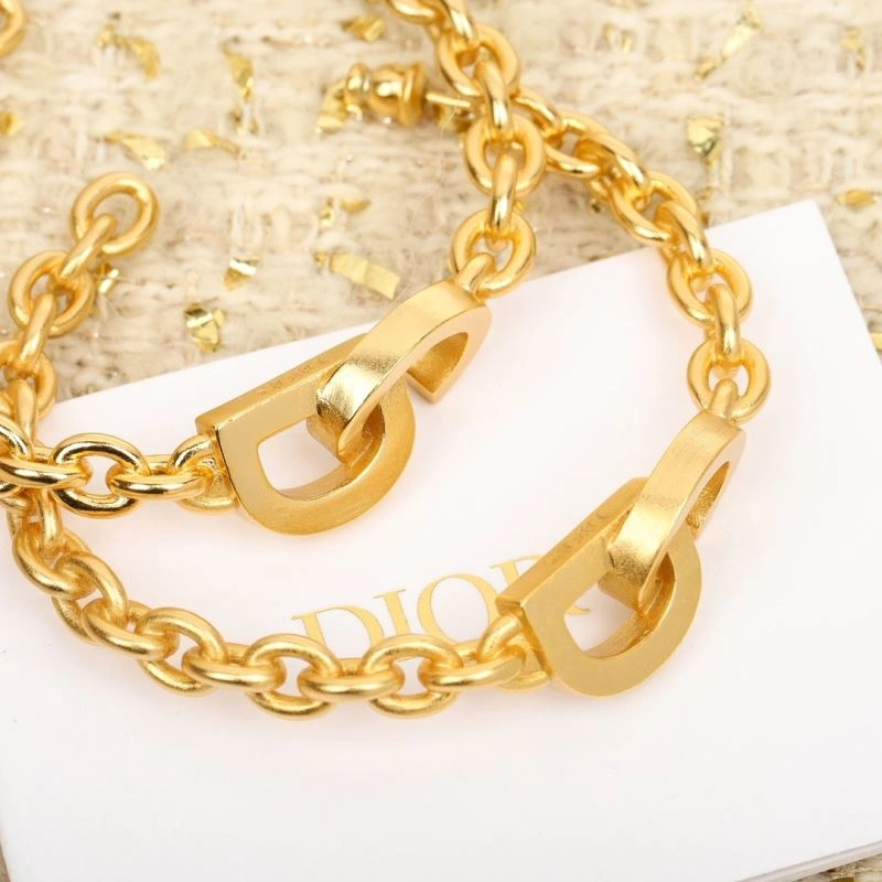 Bargain Christian Dior Earrings