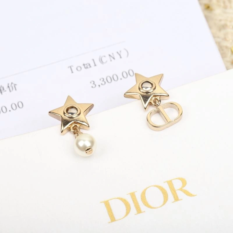 Top match Christian Dior Earrings