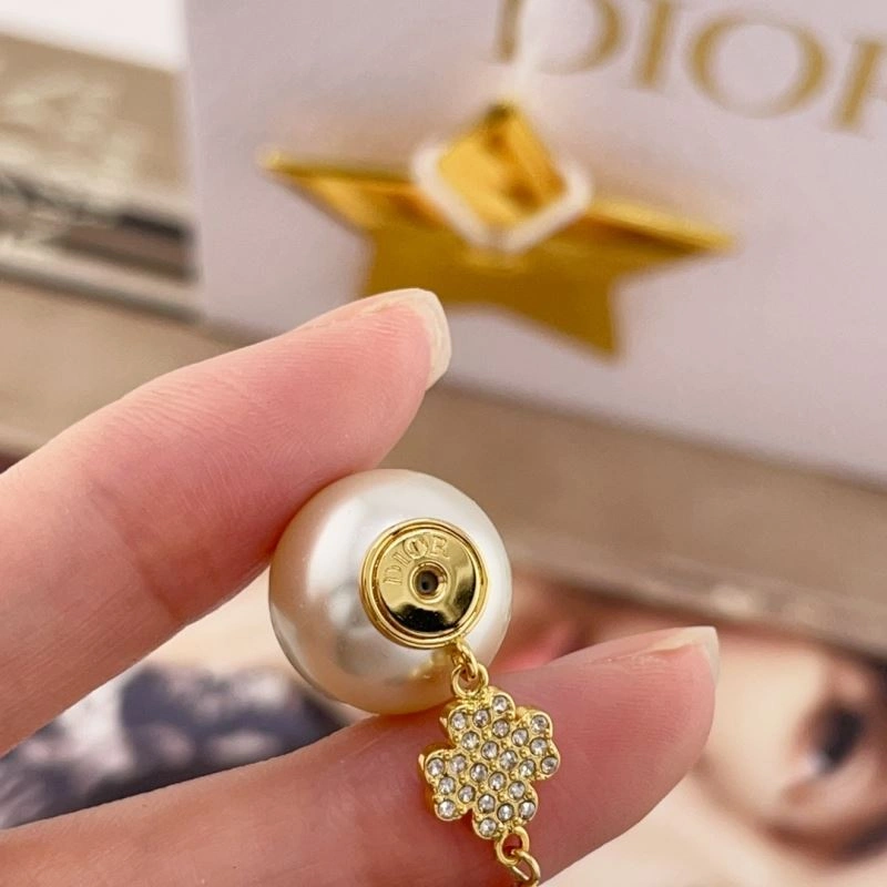 Discounted Christian Dior Earrings
