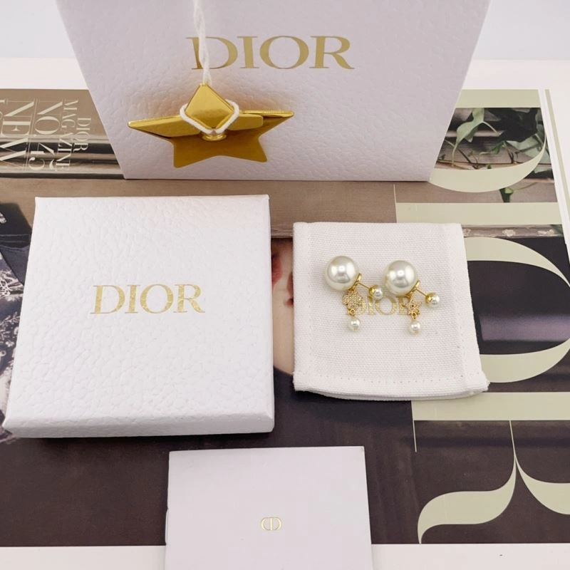 Discounted Christian Dior Earrings