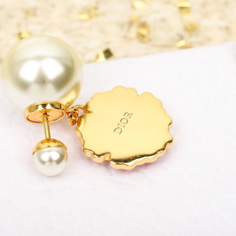 Reasonably priced Christian Dior Earrings