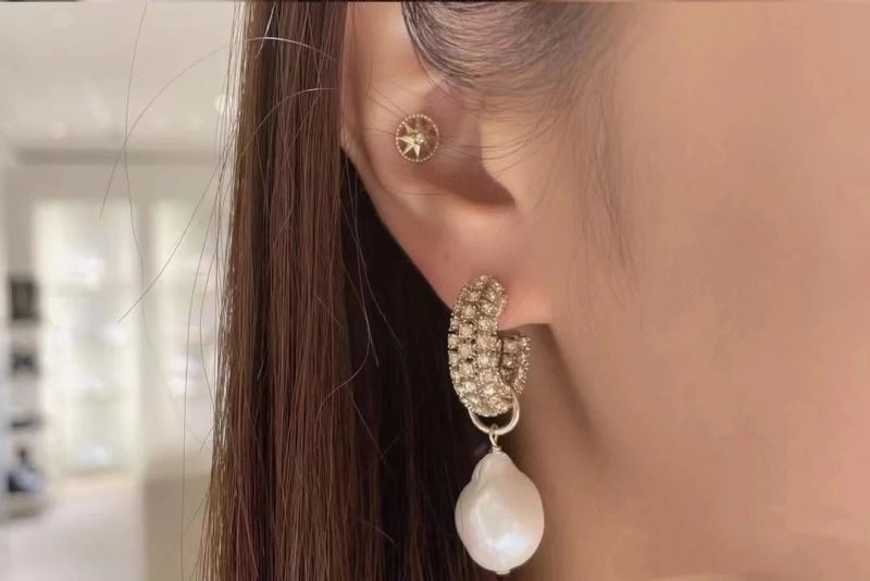 Affordable Christian Dior Earrings