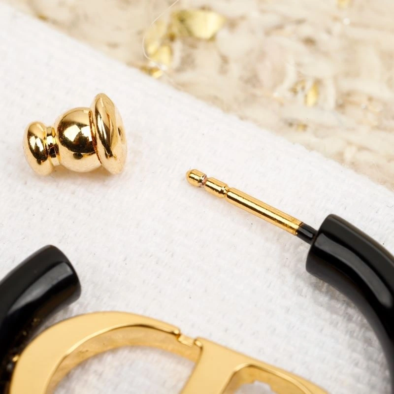 Low-cost Christian Dior Earrings