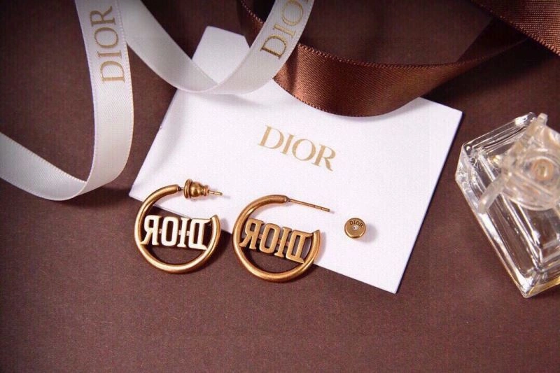 Low-cost Christian Dior Earrings