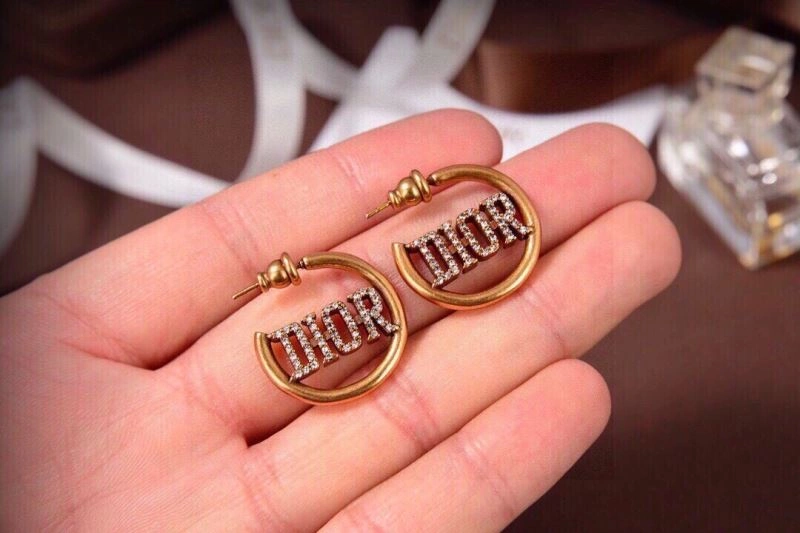 Low-cost Christian Dior Earrings