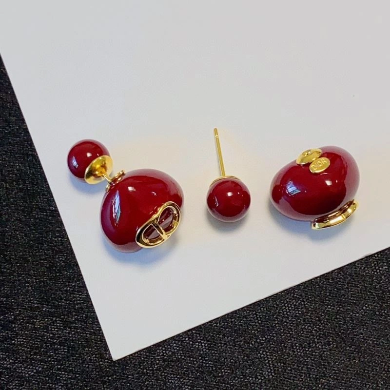 Accurate model Christian Dior Earrings