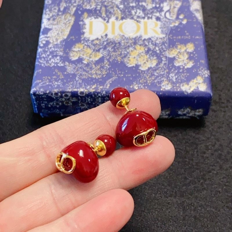 Accurate model Christian Dior Earrings