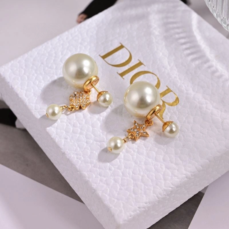 Legit Christian Dior Earrings