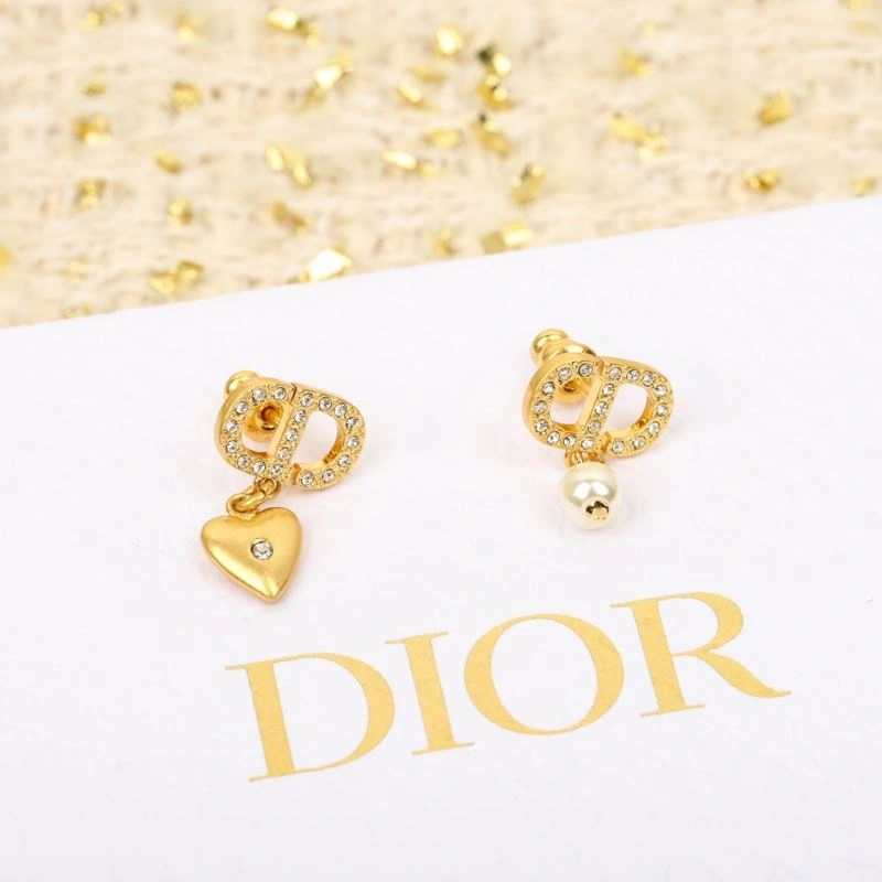 Accurate model Christian Dior Earrings