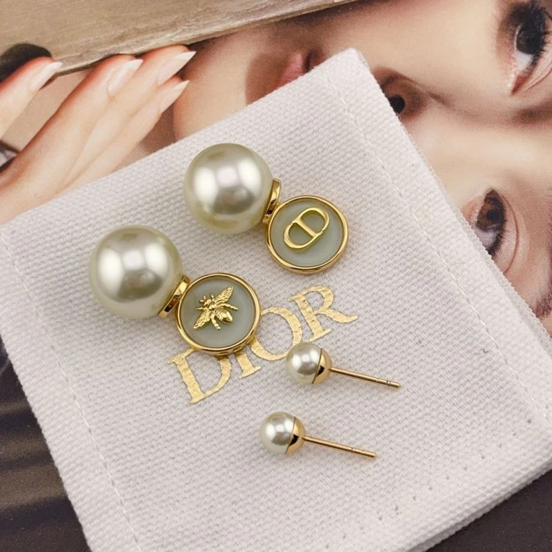 High accuracy Christian Dior Earrings