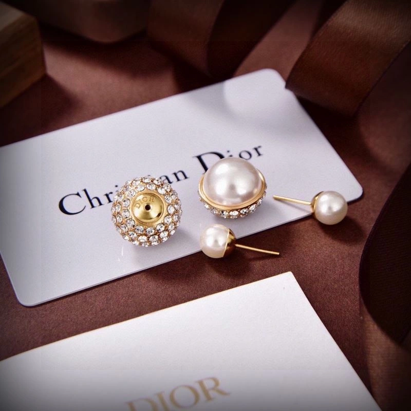 Discounted Christian Dior Earrings