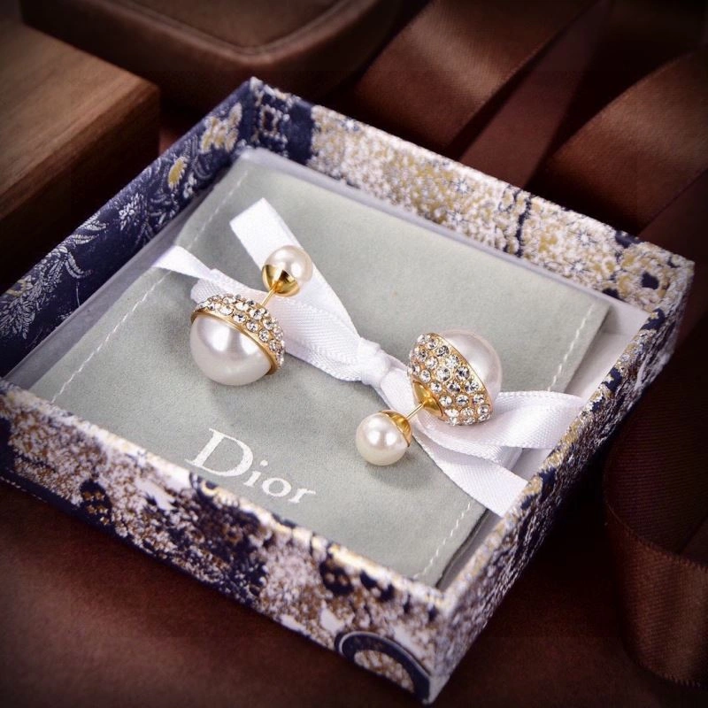 Discounted Christian Dior Earrings