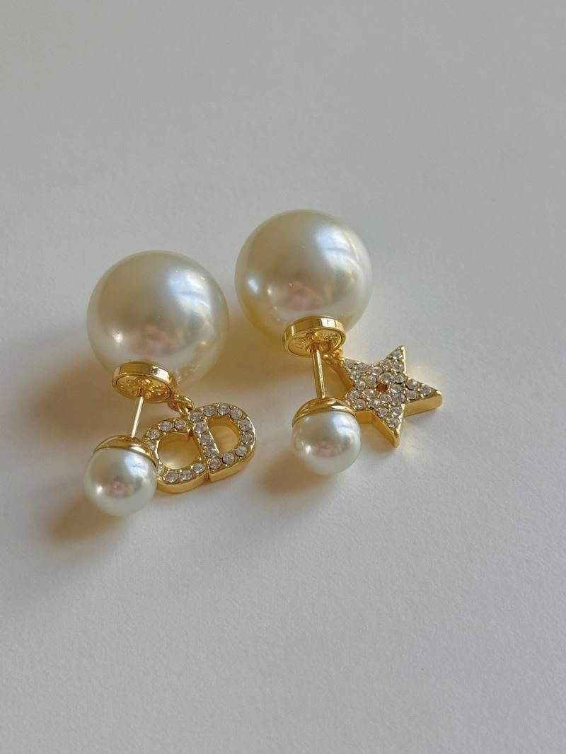 High fidelity Christian Dior Earrings