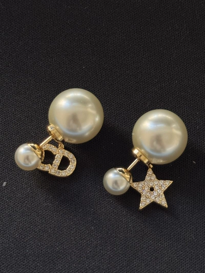 High fidelity Christian Dior Earrings