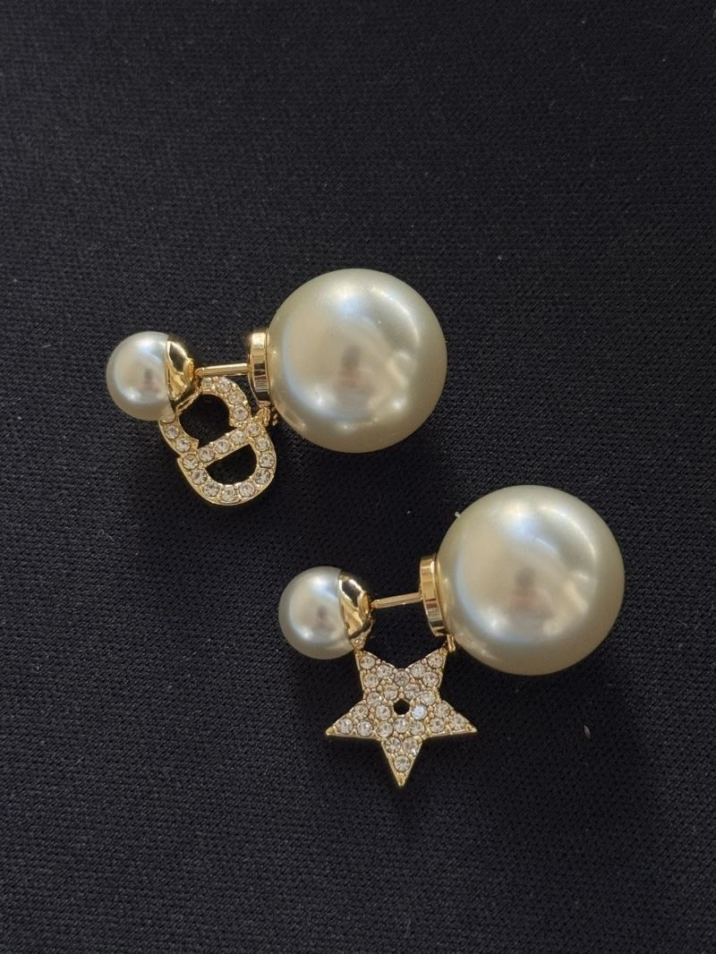 High fidelity Christian Dior Earrings