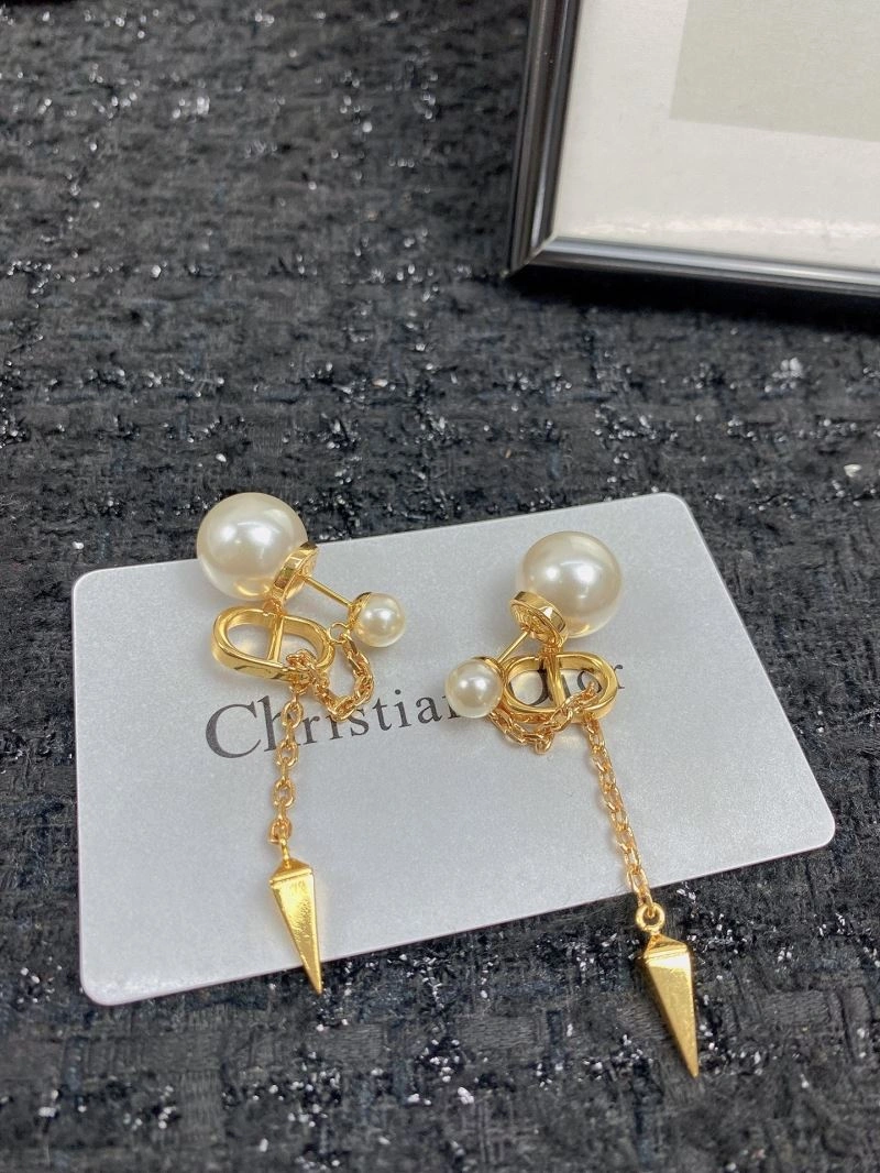 Cut-rate Christian Dior Earrings