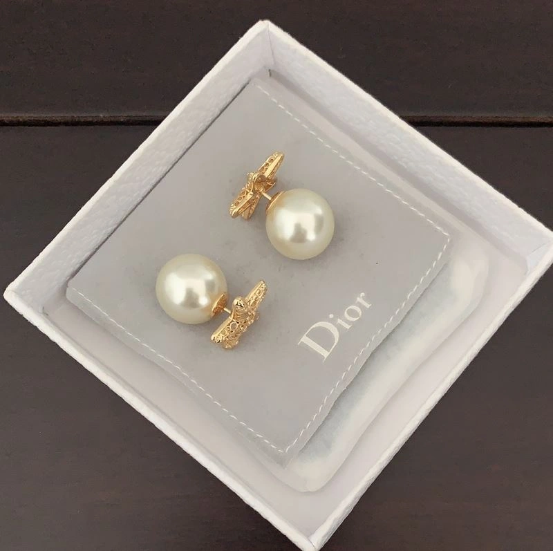 Bargain Christian Dior Earrings