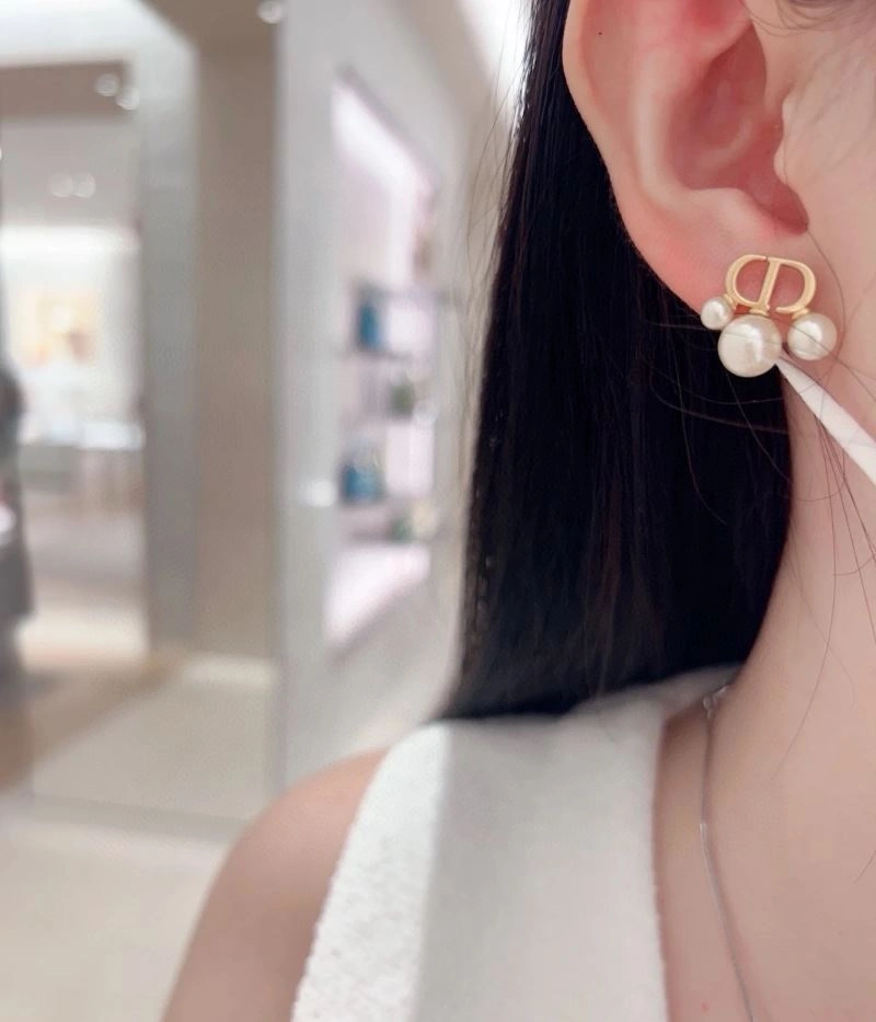 Discounted Christian Dior Earrings