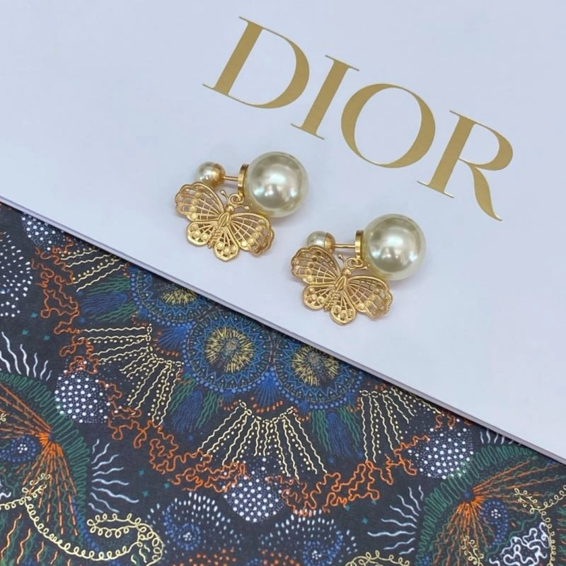 Low-cost Christian Dior Earrings