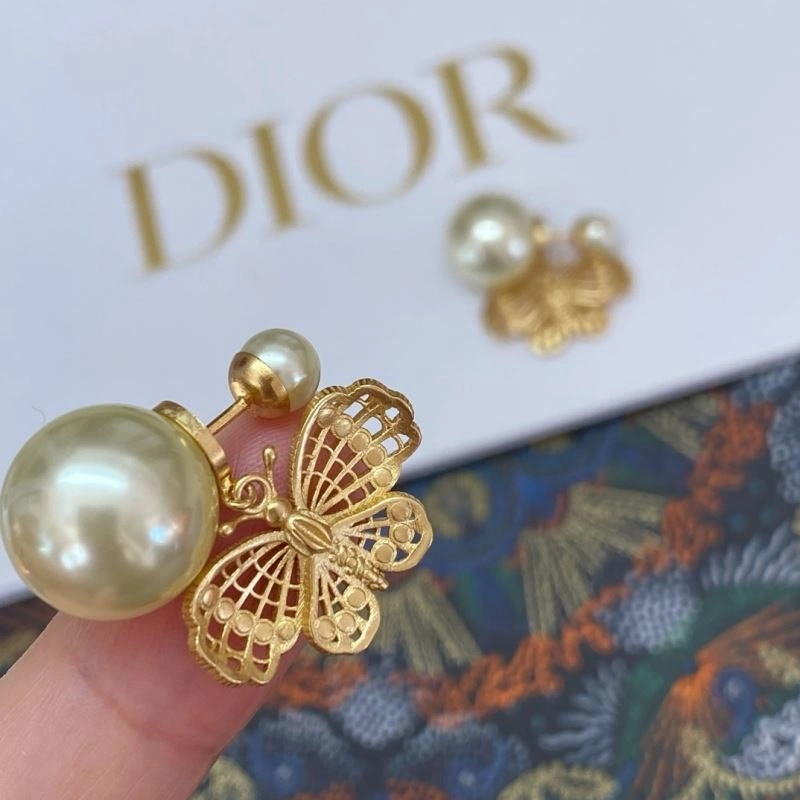 Low-cost Christian Dior Earrings