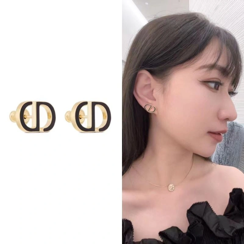 Discounted Christian Dior Earrings