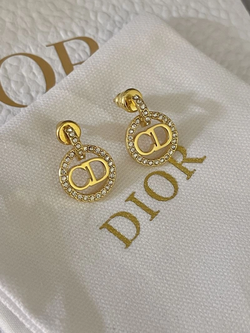 Top match Christian Dior Earrings