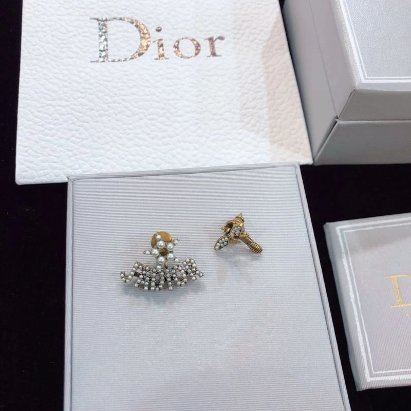 Bargain Christian Dior Earrings