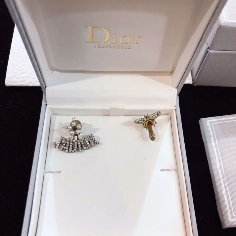 Bargain Christian Dior Earrings