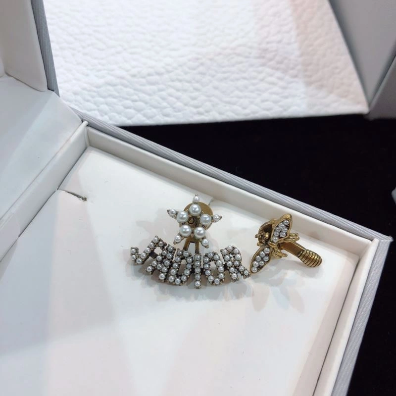 Bargain Christian Dior Earrings