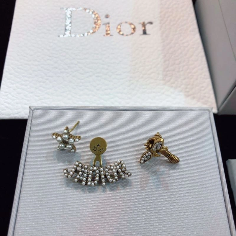 Bargain Christian Dior Earrings