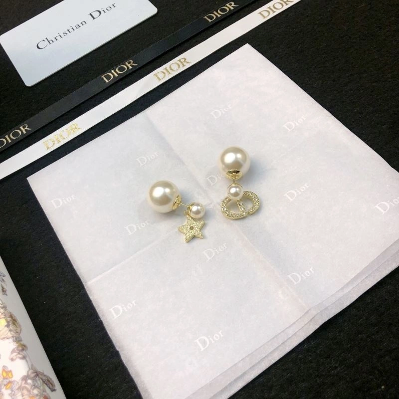 Bargain Christian Dior Earrings