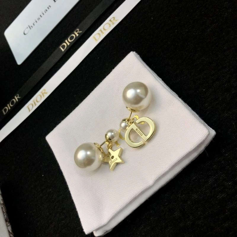 Bargain Christian Dior Earrings