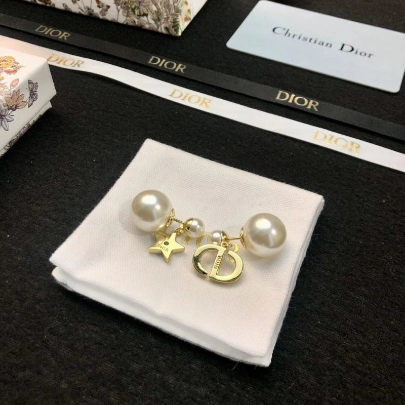 Bargain Christian Dior Earrings