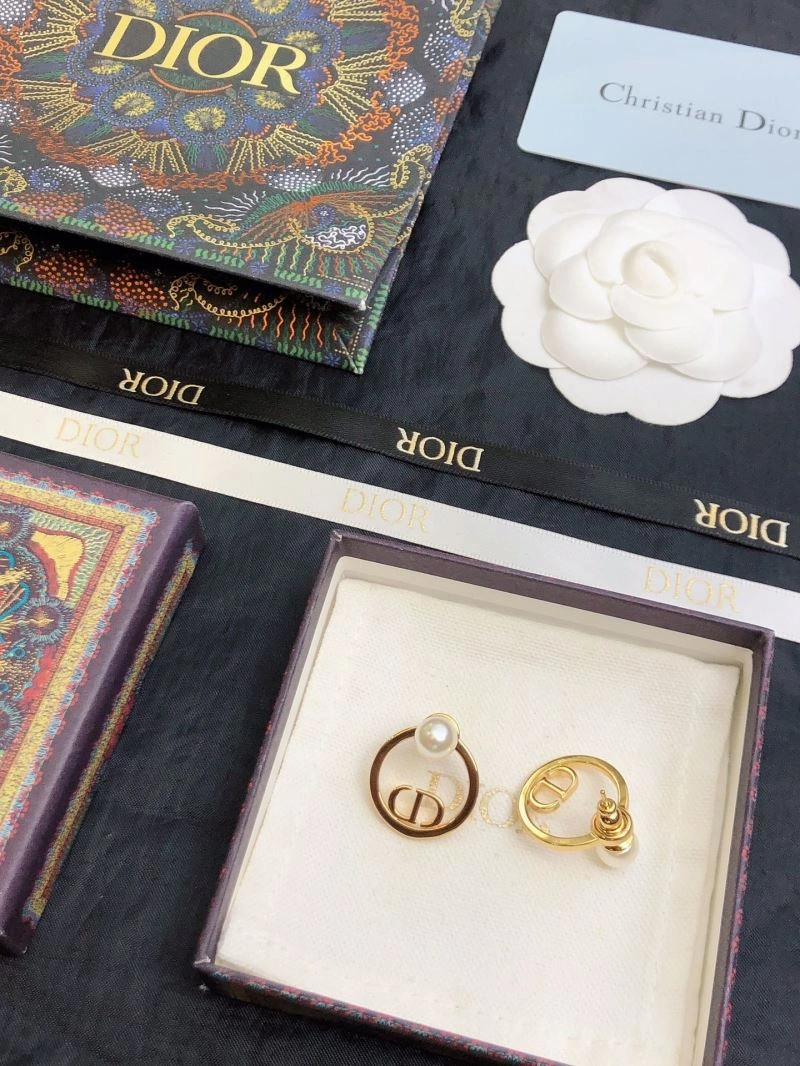 Economical Christian Dior Earrings