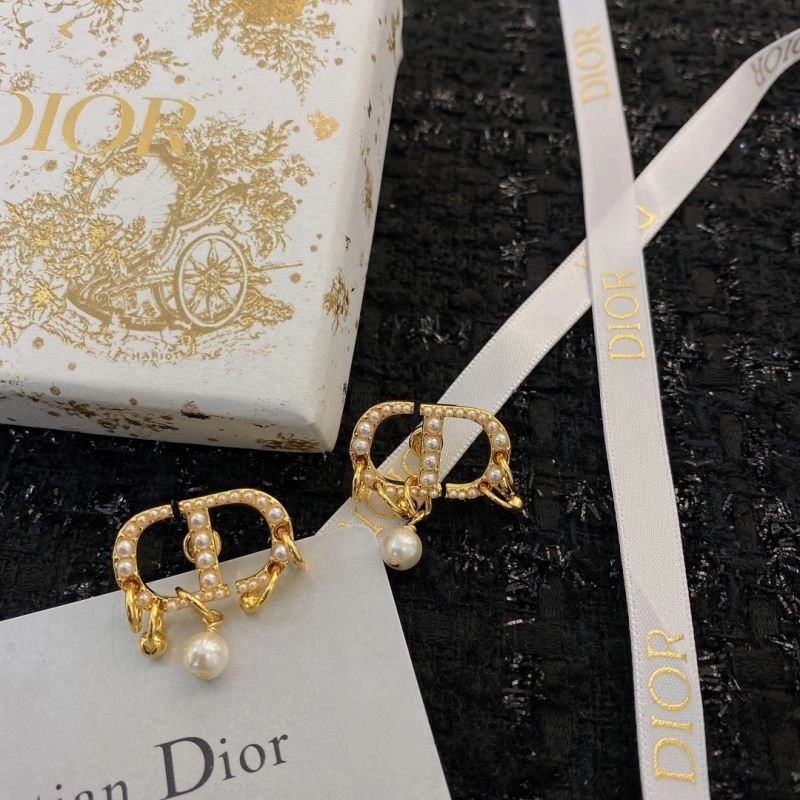 Indistinguishable Christian Dior Earrings
