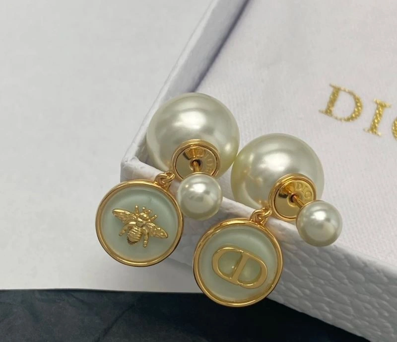 Bargain Christian Dior Earrings