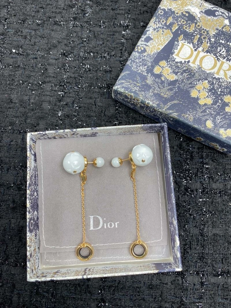 Low-cost Christian Dior Earrings