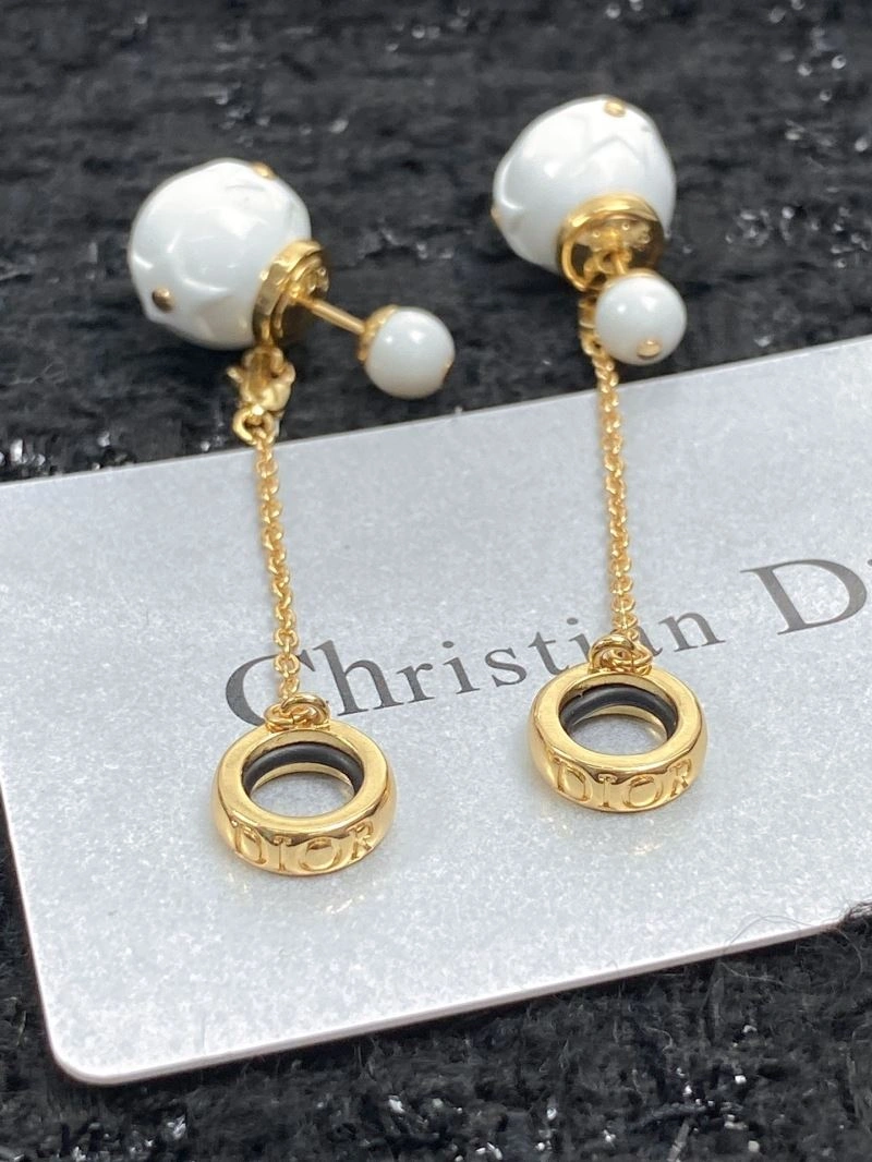 Low-cost Christian Dior Earrings