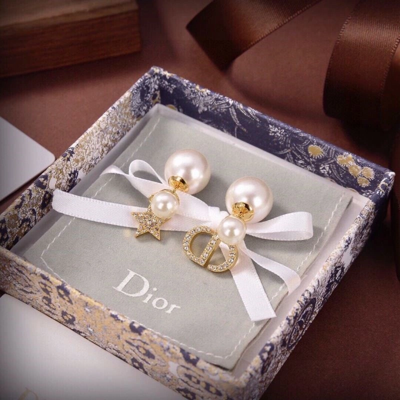 Discounted Christian Dior Earrings