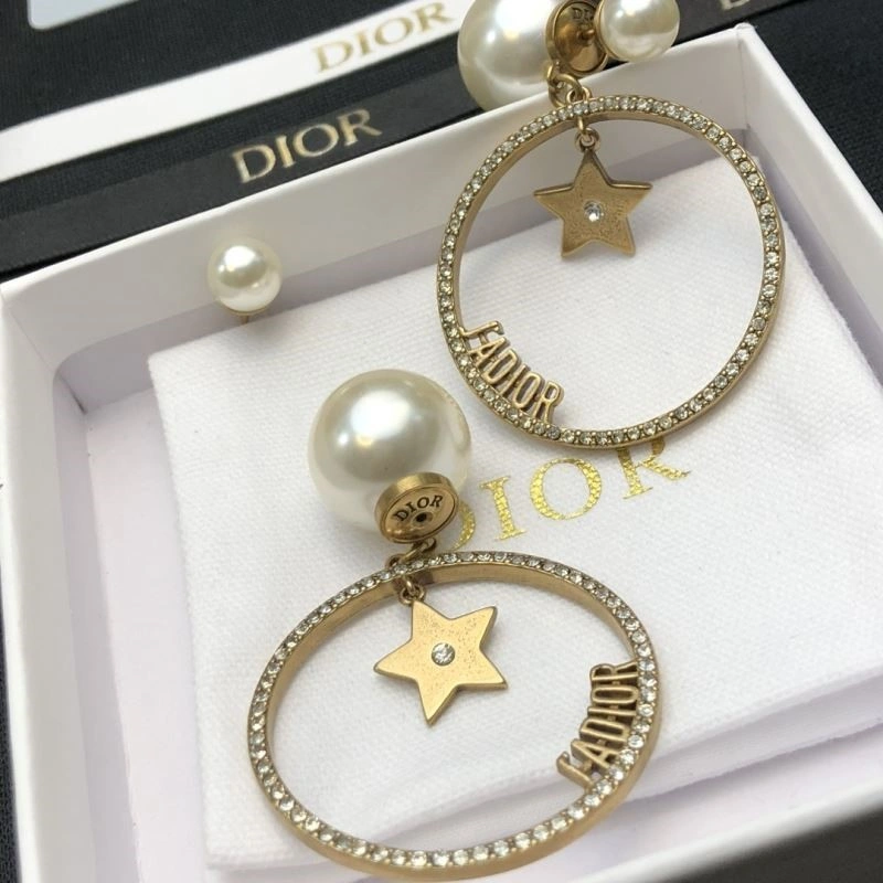 Cut-rate Christian Dior Earrings