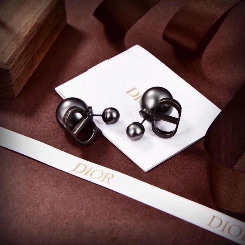 Reasonably priced Christian Dior Earrings