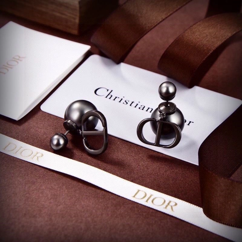 Reasonably priced Christian Dior Earrings