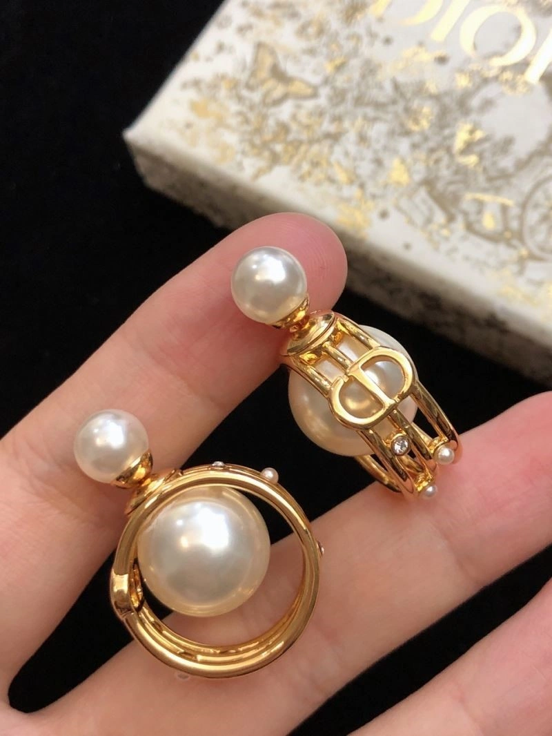 Legit Christian Dior Earrings